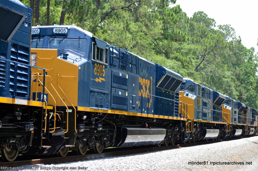 CSX 8905
